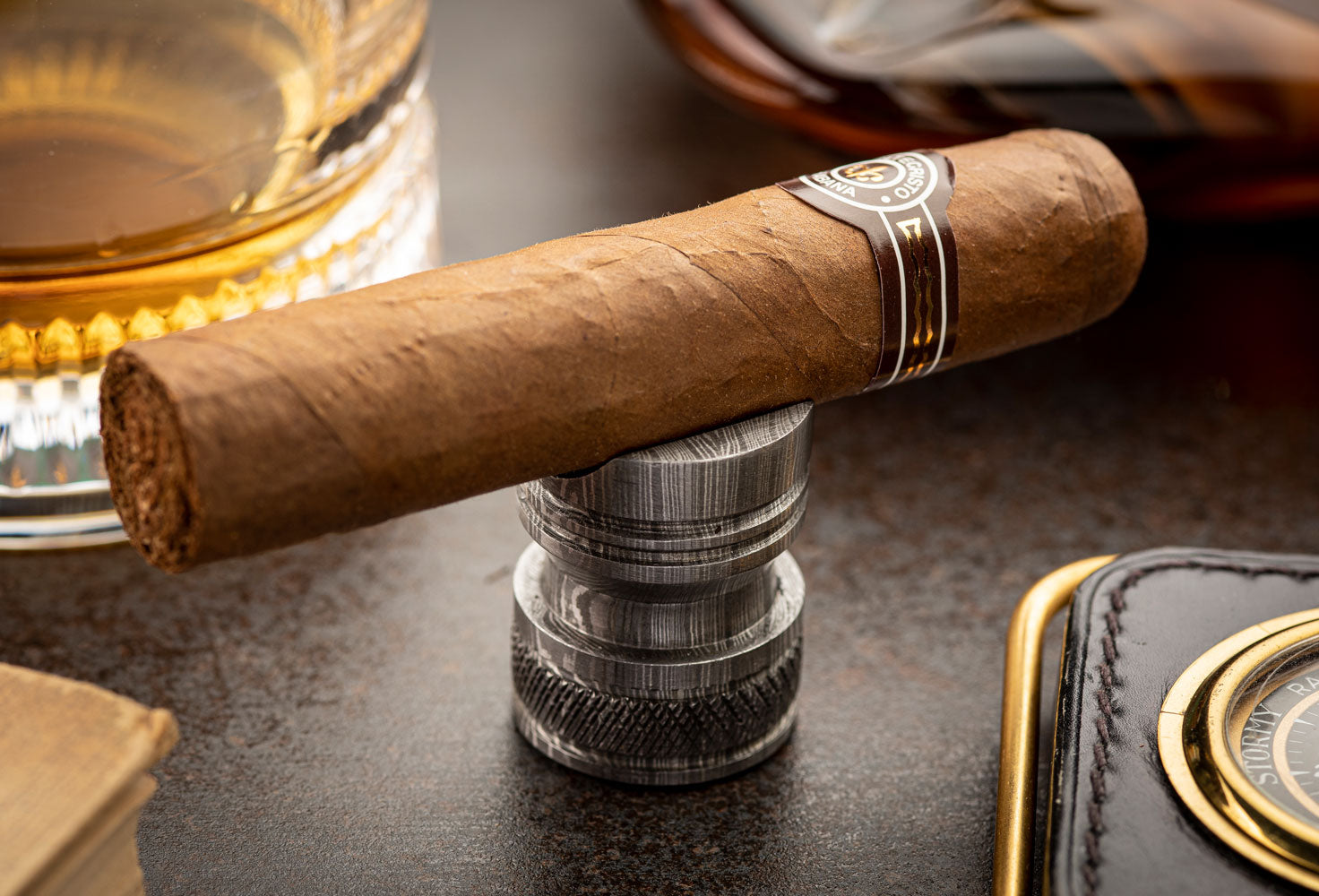 Cigar Stand | Unique Christmas Gift for Dad | Damascus – Old World Steel