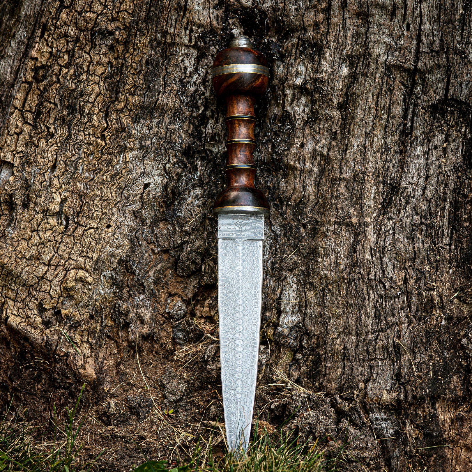 Gladius Dagger | Best Gifts for Men 2023 – Old World Steel